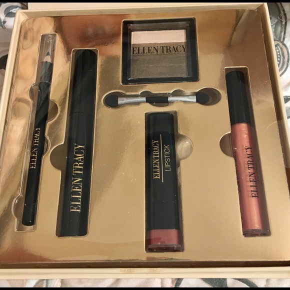 Ellen Tracy | Makeup | Ellen Tracy Complete Look In A Box Have 2 | Poshmark